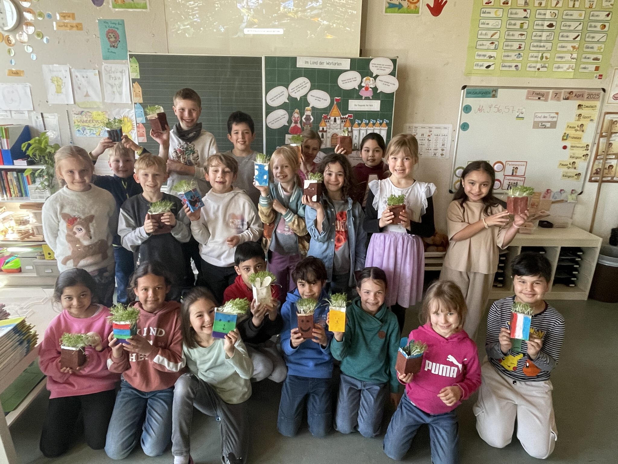 Die Klasse 2b sät Kresse – Ludwig-Heyd-Schule Markgröningen
